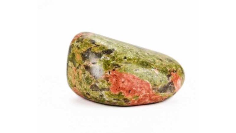 9 Best Grounding Crystals for Stability and Balance | Crystals Alchemy