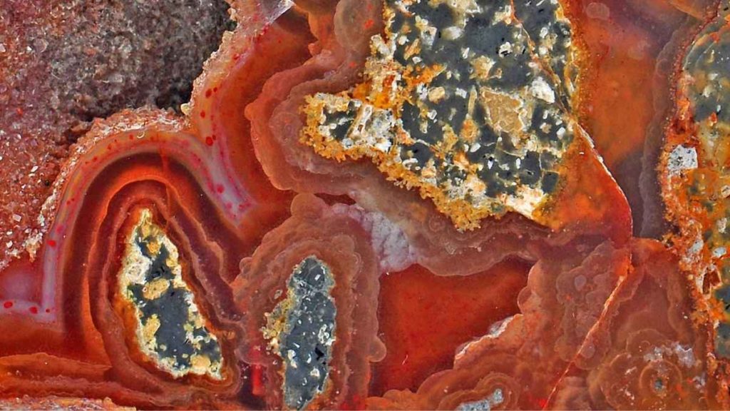 70 Powerful Red Jasper Affirmations for Energy and Courage | Crystals ...