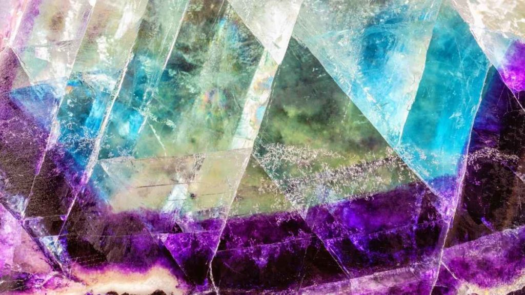 70 Powerful Red Jasper Affirmations for Energy and Courage | Crystals ...