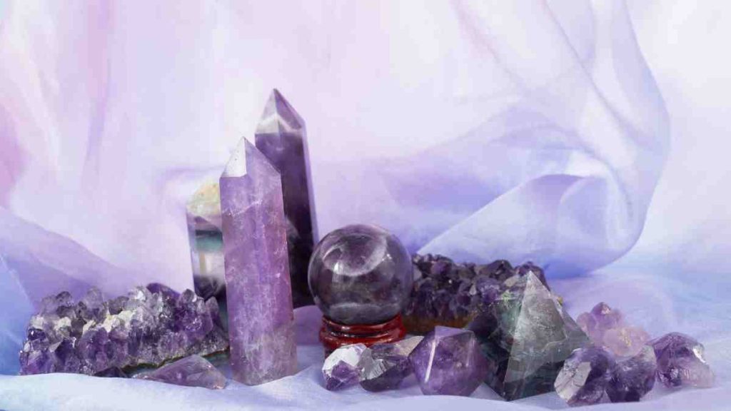7 Powerful Venus Crystals for Love and Beauty | Crystals Alchemy